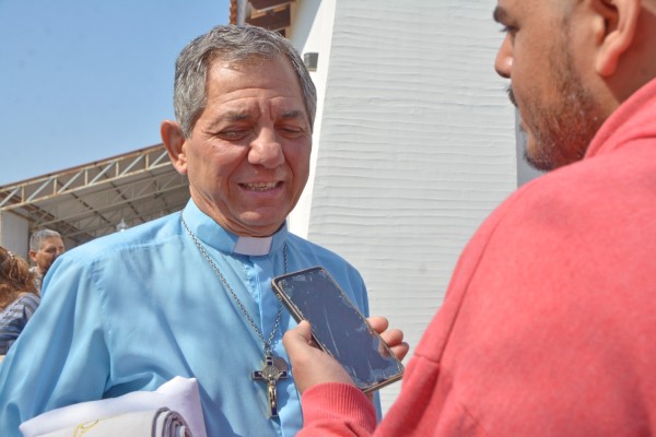El padre Ramón Tenti saludó al Nuevo Diario por su 33° Aniversario ...