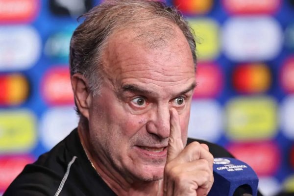 Qué dijo Bielsa cuando le sugirieron que perdió contra "suplentes ...