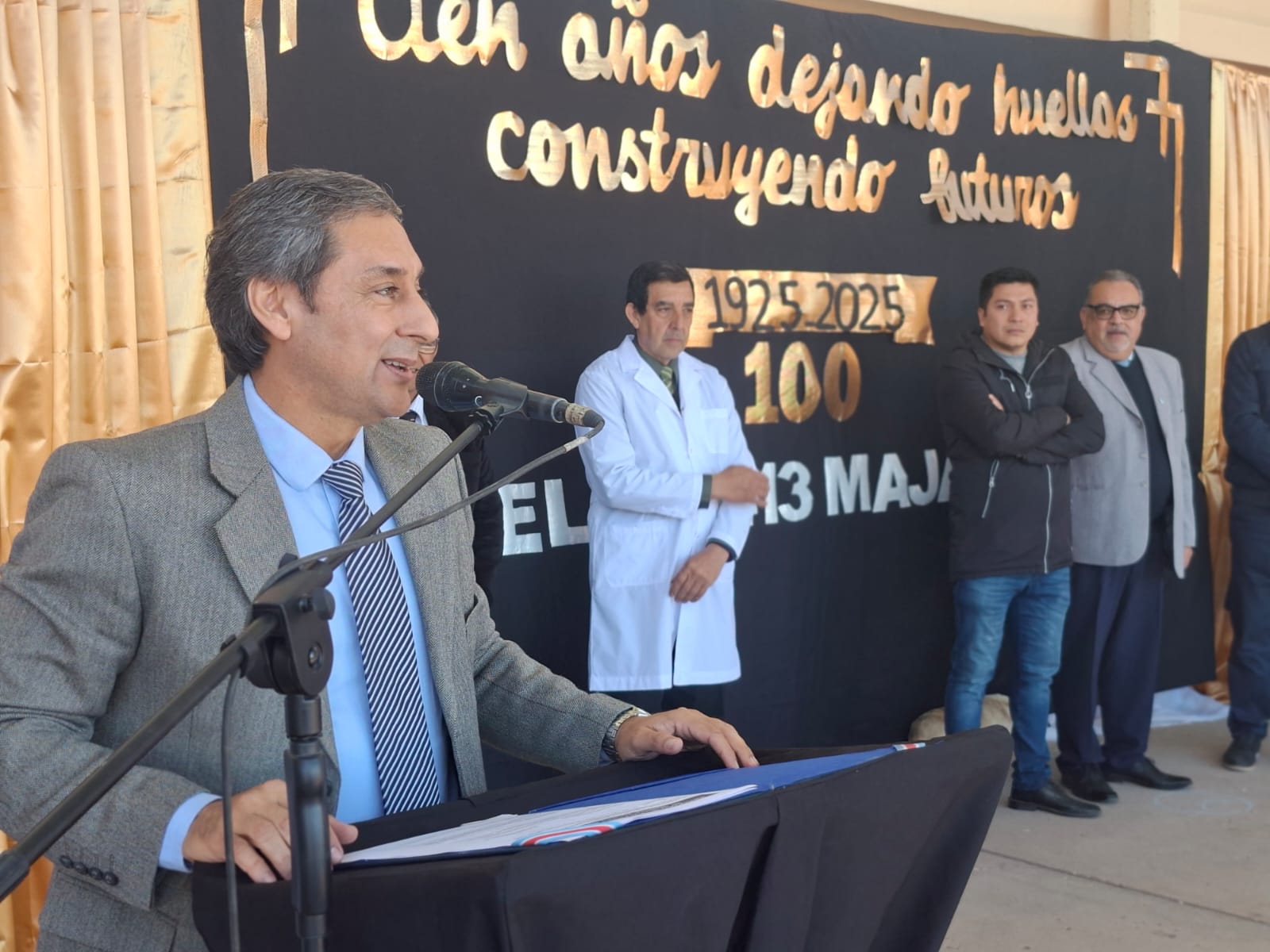 Silva Neder volvió a su escuela primaria para celebrar su centenario ...