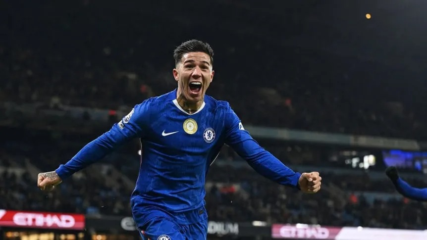 Enzo Fernández marcó sobre la hora y Chelsea rescató un empate ante ...