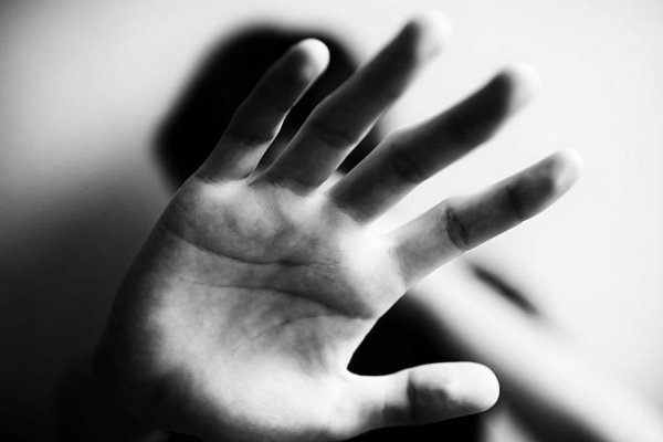 Secuestró a su ex pareja, a sus dos hijas y las mantuvo cautivas por ...